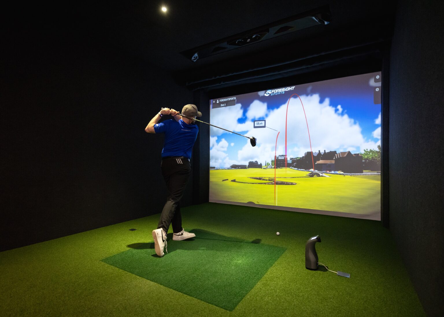 Golf Simulator Garden Room - Golf Studio | Timber Rooms